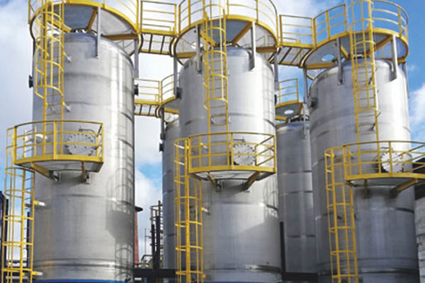 Phenol-Vorratstank – CGH-GROUP.de